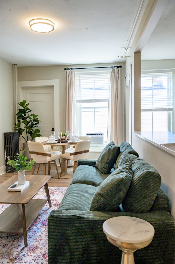 Market Street Inn - Downtown, Walk To Waterfront - Portsmouth, NH