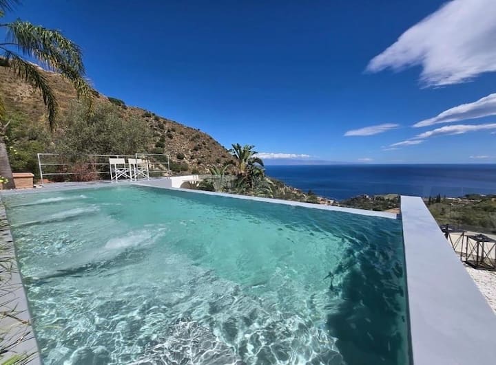 Villa 2 Private Flats+ Infinity Pool Stunning View - Taormina