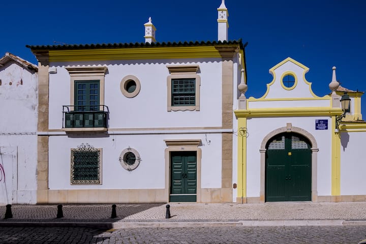 Faro Tradicional House - City Center - Faro