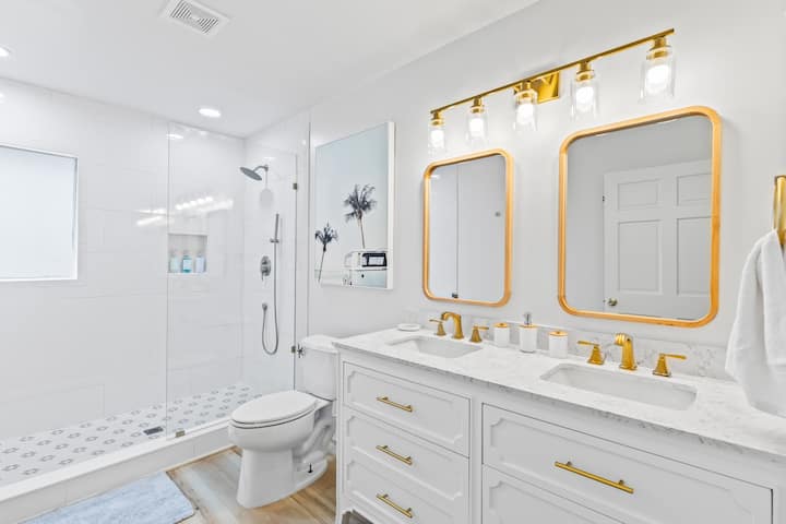 Cozy 1br Suite | King Bed | Minutes To Beach + Dt - Charleston, SC