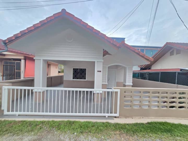 Cozy House At Soi Ta-iad, Chalong - Phuket