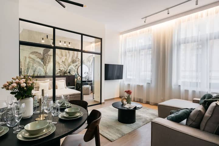 Charming Two-bedroom | Spa - Krakova