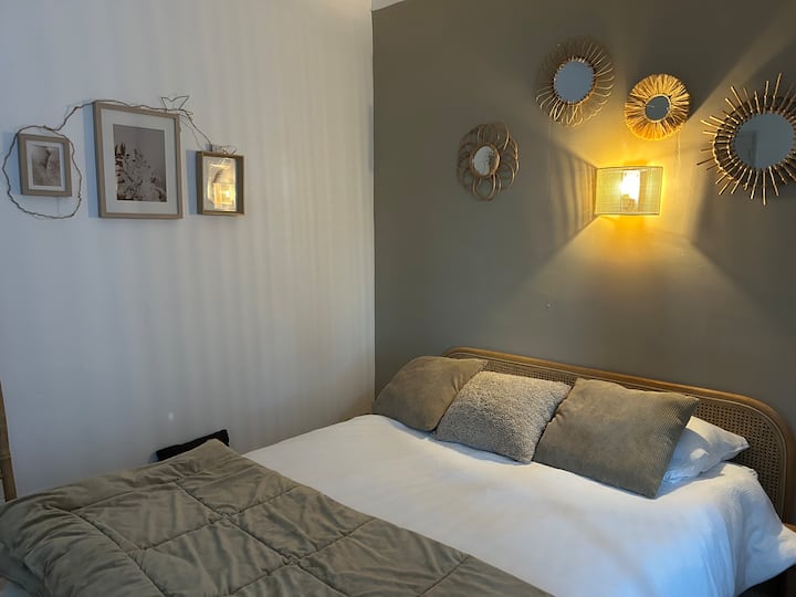 Chambre De Charme Indépendante Au Calme - 亞爾