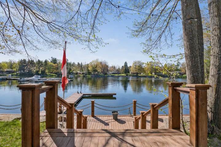 Kawartha Waterfront | Pool, Hot Tub & Sunset Views - Kawartha Lakes