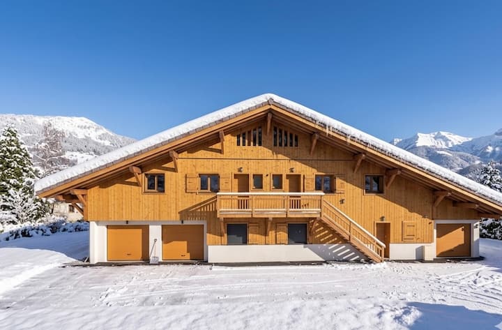 New 4br Chalet Apartment With Epic Summit View - Samoëns