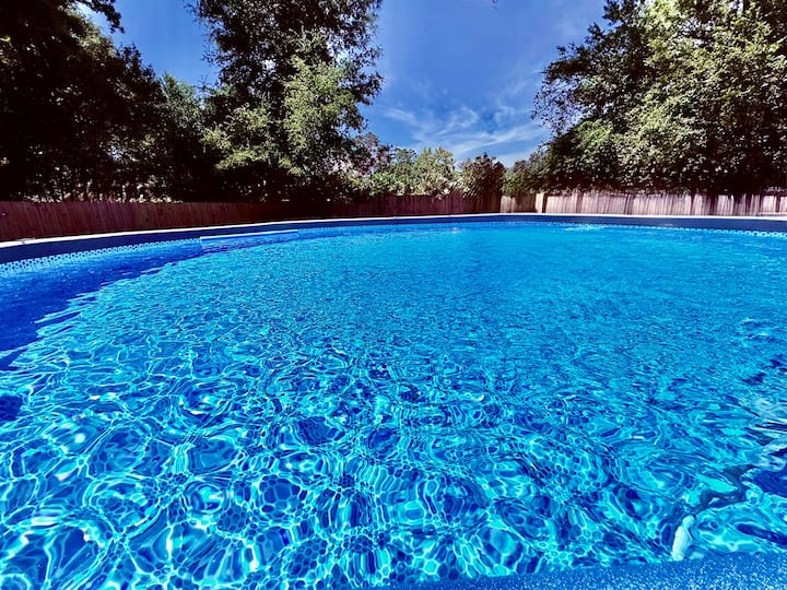 Free Tybee Parking! Private Pool, Fire Pit, Grill - Wilmington Island, GA