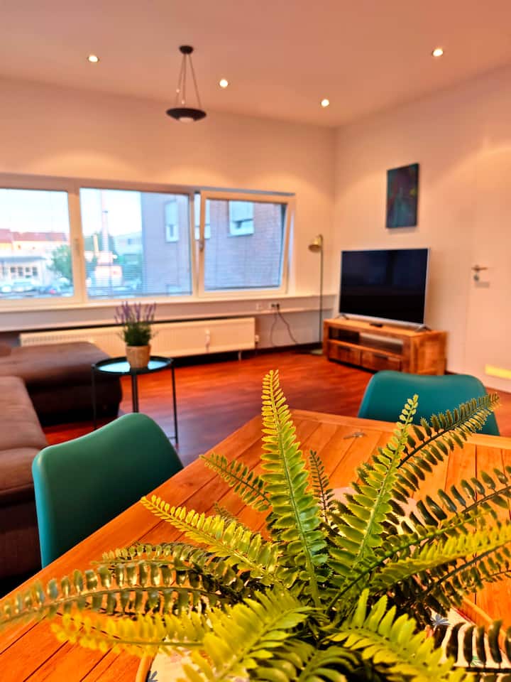 Aachen/5 Pers/zentral/parkplatz/familien & Firmen - Aachen