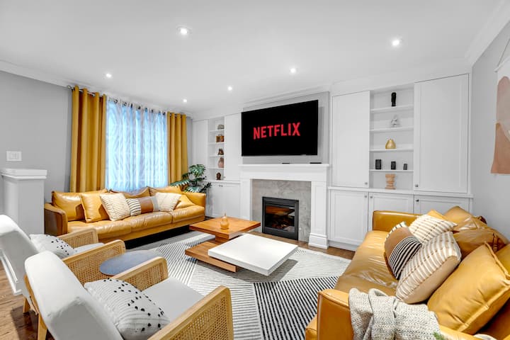 4br Family Home • Workspace • Fenced Backyard - Oakville