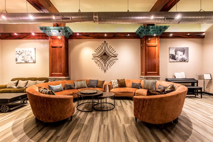 Soul | 4br Downtown Group Stay - Saint-Louis, MO
