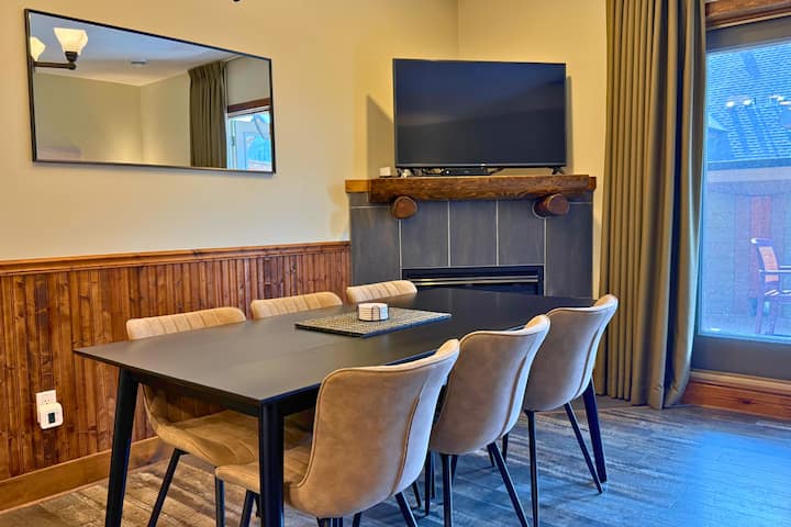 Warm Mountain View Retreat - Canmore