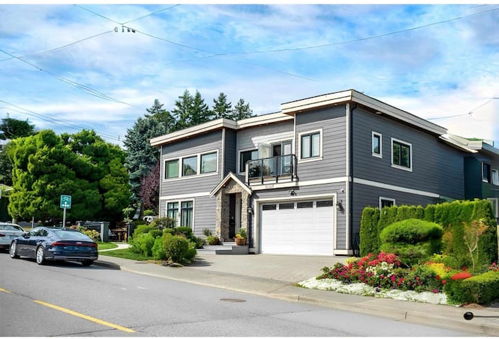 Stunning Ocean, Mountain & City View Home For Rent - Blaine, WA