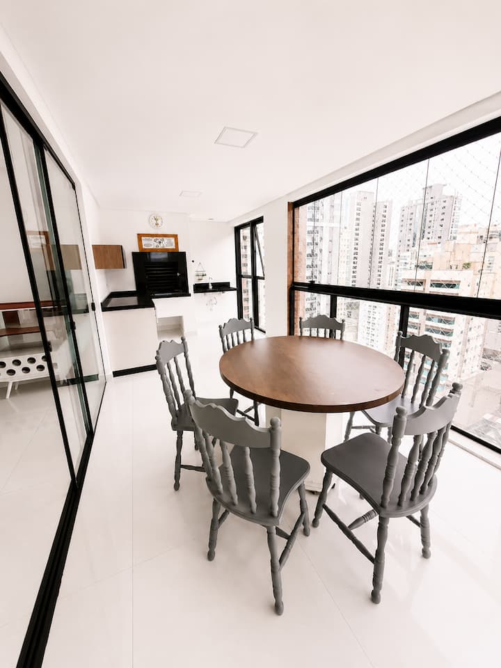 Apartamento 4 Suítes | Meia Praia | 400m Do Mar - Pôrto Belo