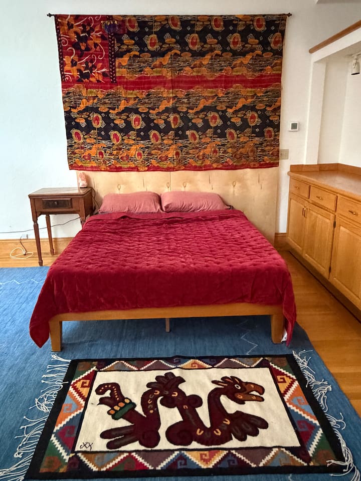 Live Oak Park Craftsman Suite A Mile From Campus - Berkeley, CA