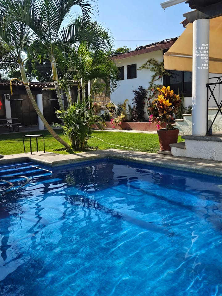 "Casa Leyna" Totally Independent, One Floor - Mexico