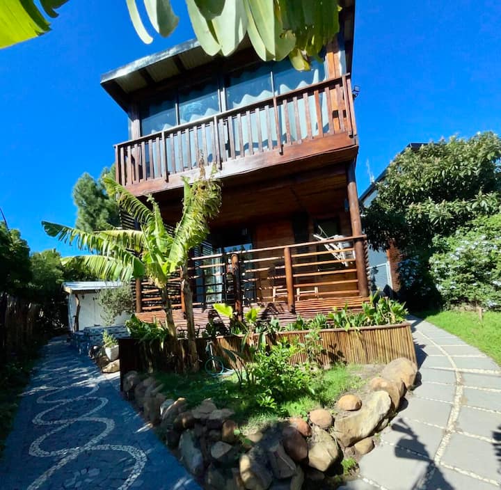 Place2b Tiny Home Away From Home - Plettenberg Bay