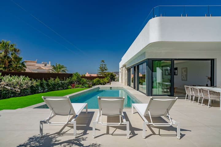 Oasis Contemporaine De Prestige - Calp