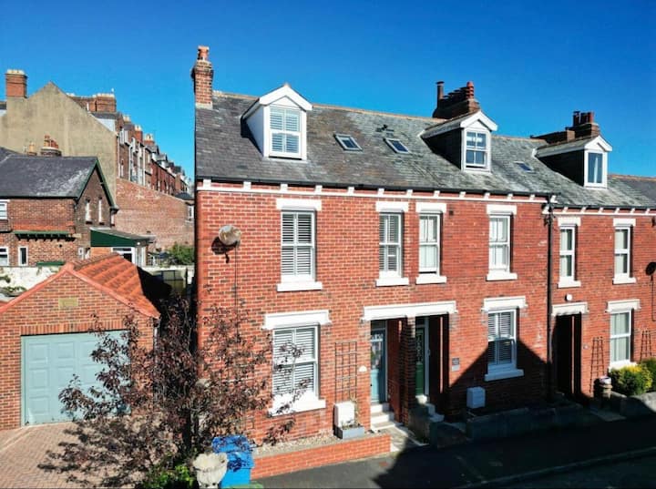 Hutton House - Central Whitby - Staithes
