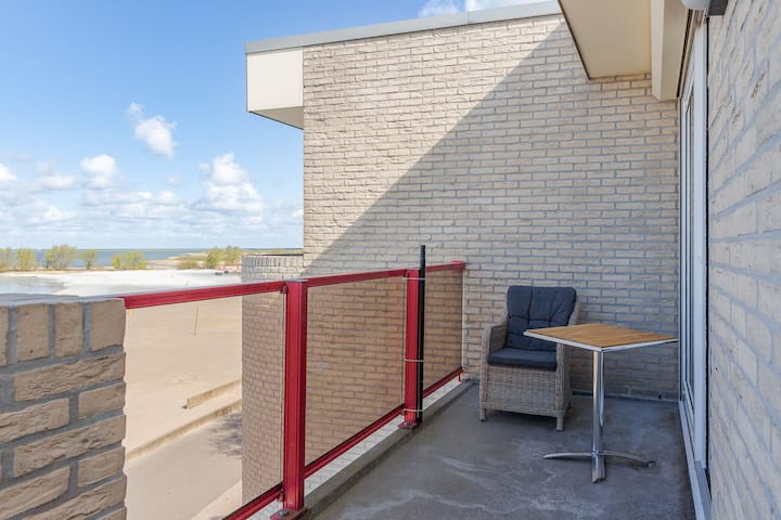 Apartment Zuiderzee State - 3 People - Makkum
