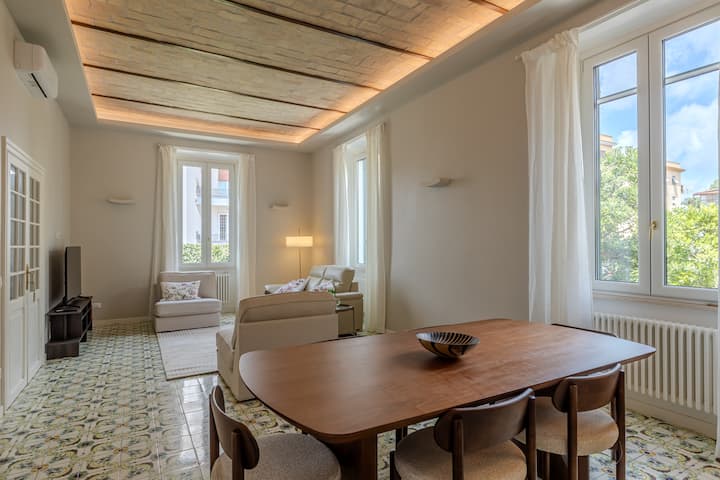 Villa Elisa: La Tua Oasi Con Parcheggio In Città! - Rome