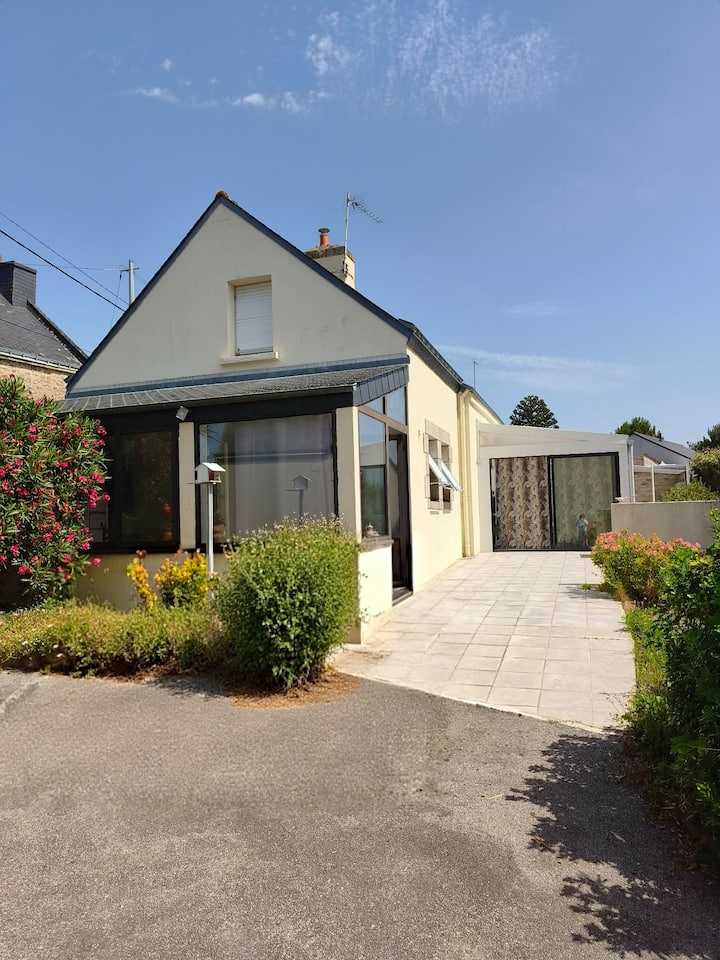 Maison Familiale Avec Jardin - Plouhinec