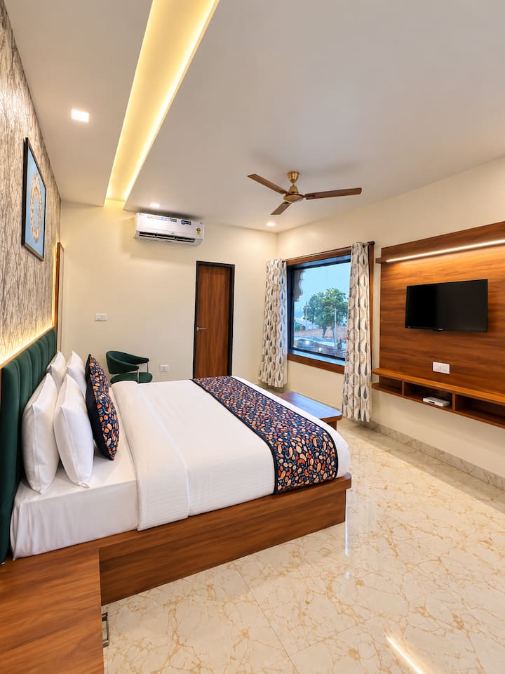 Holy Pushkar | Luxury Stay Near Brahma Temple - Pushkar