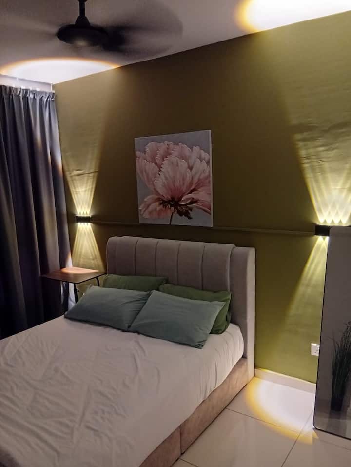 Peaceful & Elegant Home
宁静雅致之家 - Selangor
