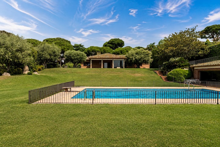 Mediterranean Sea & Golf Paradise - Argentona