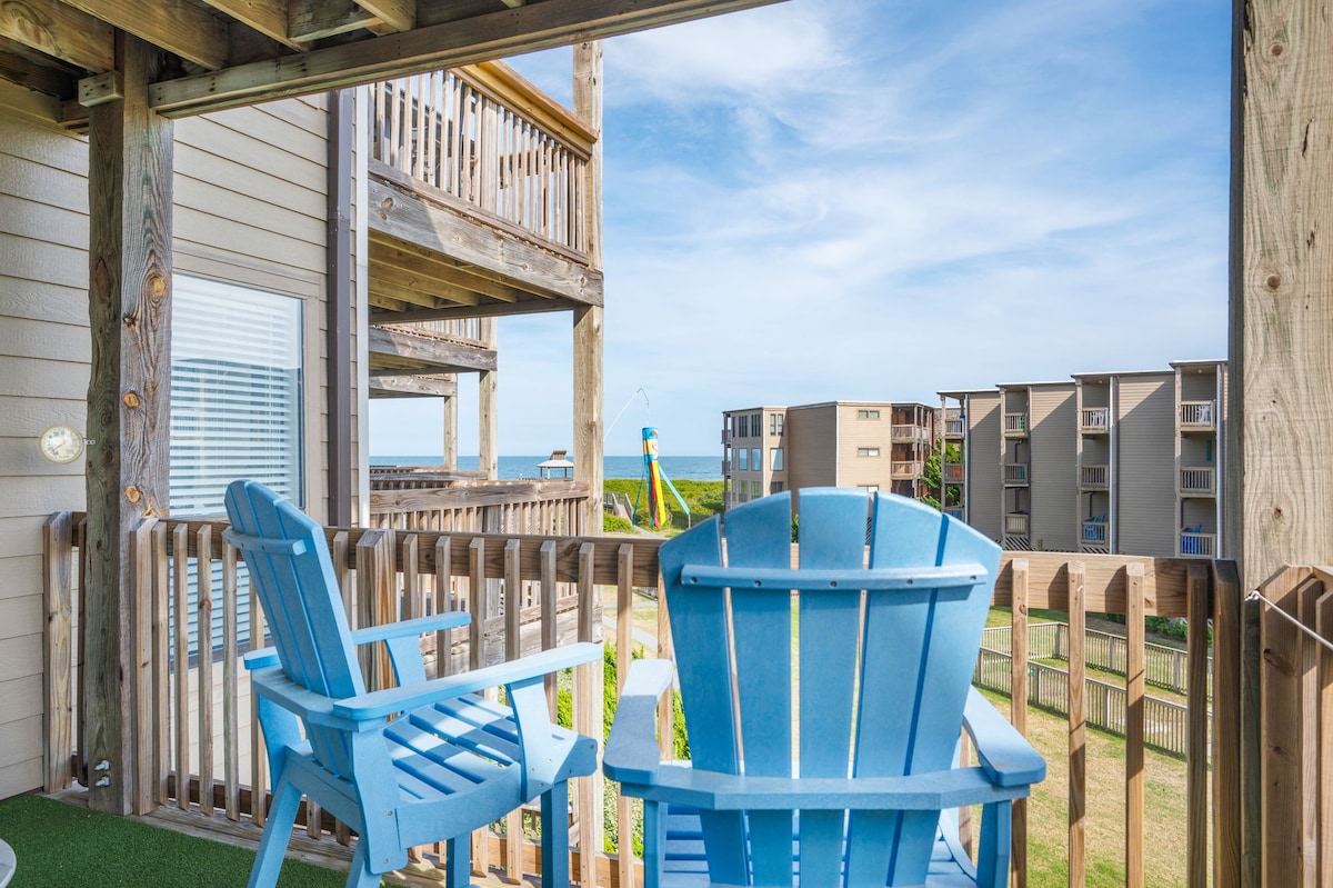 Blue Lagoon! Great Duck condo & Ocean Views - Apartments for Rent in ...