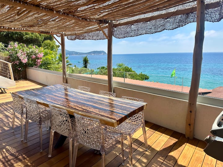 Maison Cabanon Bord De Mer Accès Direct à La Plage - Le Pradet