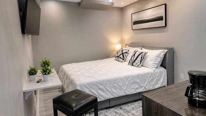 Cozy Guest Suite  Private Entry  Parking  W-ifi - Marietta