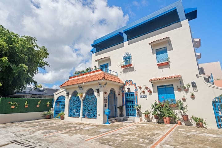 Exclusive Mansion · 12 Units · 34 Guests · Sj - San Juan, Puerto Rico