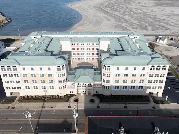 Water Views 3bd/2ba Condo W Pool - Stone Harbor, NJ