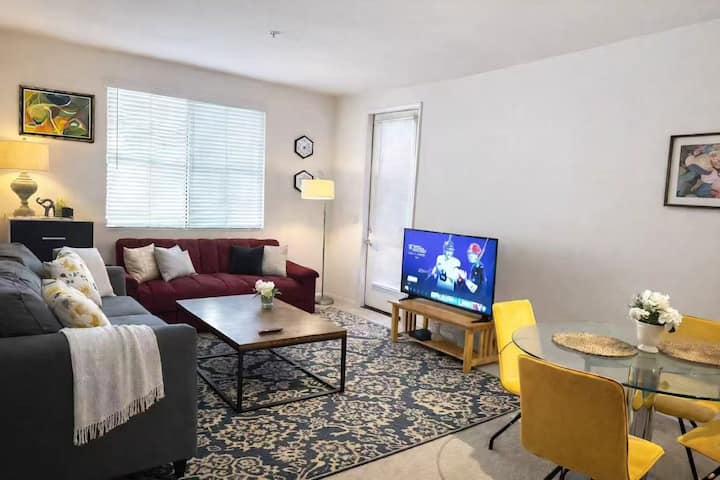 Luxury 2bd2bth Apartment Center Area Pool/gym/mall - Aliso Viejo, CA