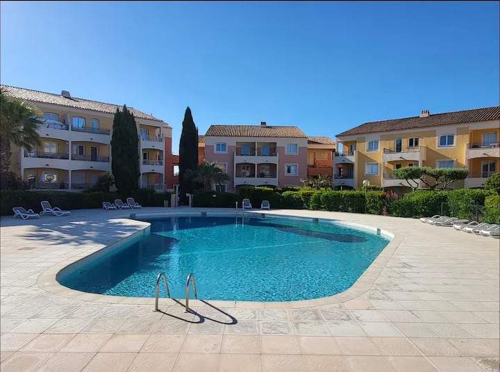 Studio Climatisé Avec Piscine - Roquebrune-sur-Argens