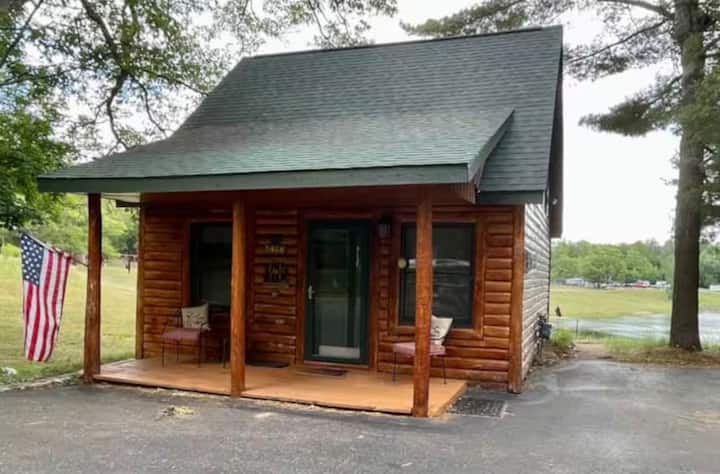 Cabin 5464 - Pond View Log Cabin In Private Resort - Gaylord, MI