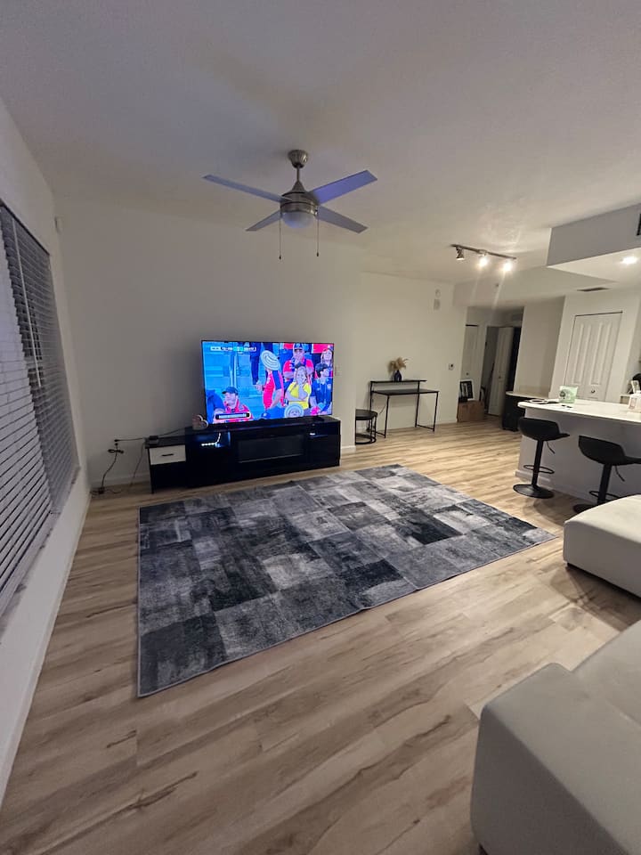 Cozy Place In Pembroke Pines Gated Community - Miramar, FL