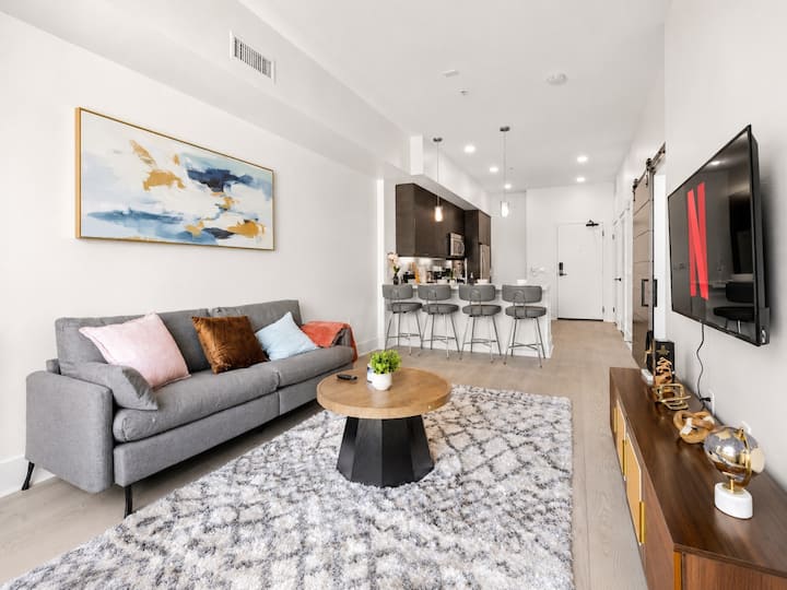 Stylish 1br Hollywood | Walk Of Fame| Free Parking - Park La Brea Apartments - Los Angeles
