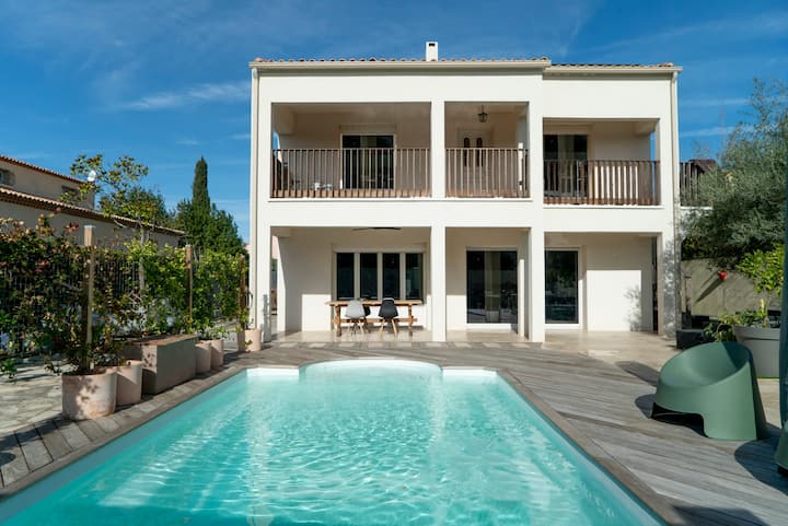 Villa 14 Pers, Piscine Privée, Clim, Arena à Pied - Baillargues
