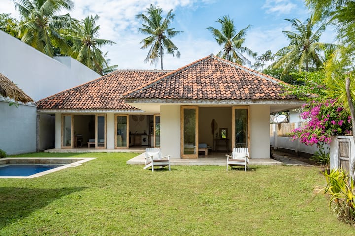 New! Spacious 4b + Big Pool And Garden - Gili-eilanden