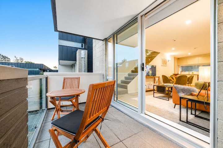 Serene Cbd Stay | 2br | Balcony + Laundry - Christchurch