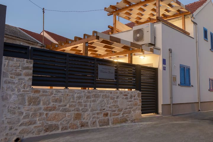 Holiday House Blazov Dvor By Tourist Adria Group - Zaton