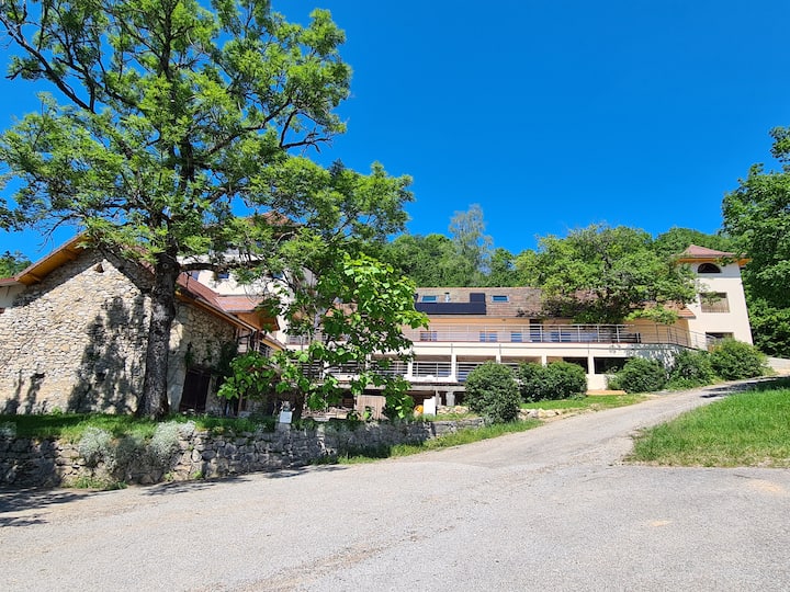 Le Vernay Parenthèse Nature En Savoie 16 Pers. - Les Abrets