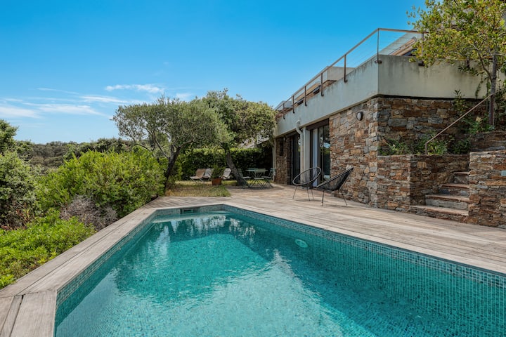 Gaou-bénat · T3 Vue Mer · Piscine · Domaine Privé - Bormes-les-Mimosas