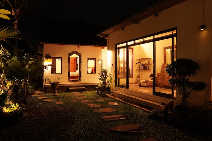 Private House For Monthly Rental - Australia