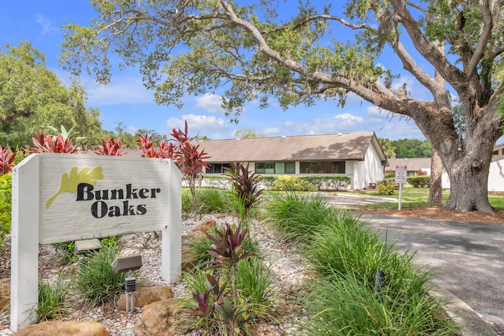 Charming And Peaceful Condo At The Meadows - Lakewood Ranch, FL
