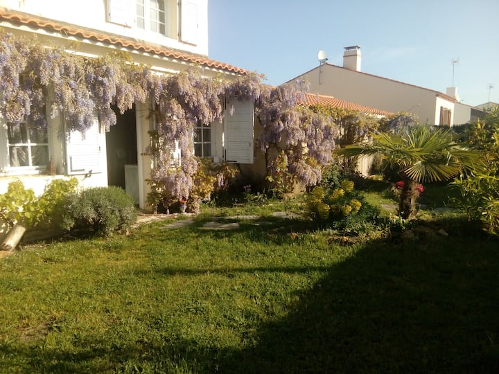 Maison De Village Avec Jardin - Challans