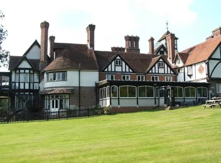 Charming B&b In A Secluded, Pretty Location - イギリス リンドハースト