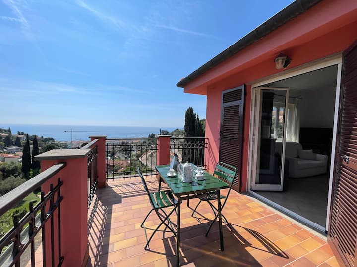 Alassio Vista Mozzafiato Terrazzo E Parking - Alassio