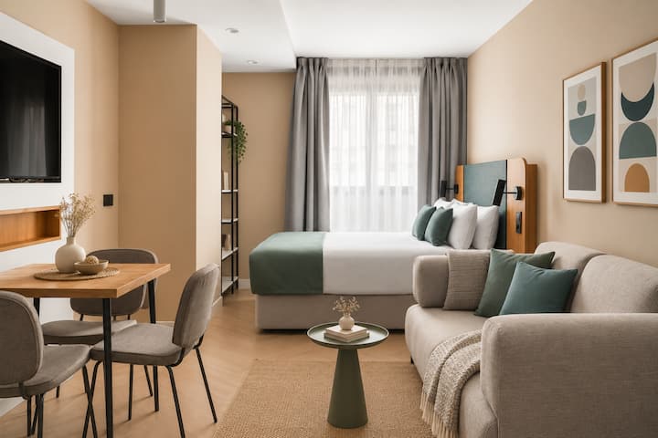 Limehome Madrid Ventas | Comfort Studio + Sofa Bed - Madrid