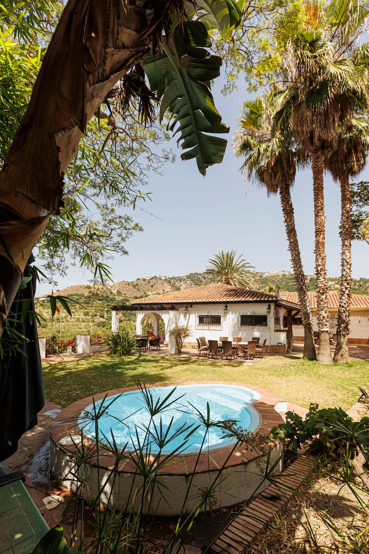 Villa Con Jardín Tropical Y Vistas En Almuñécar - Almuñécar